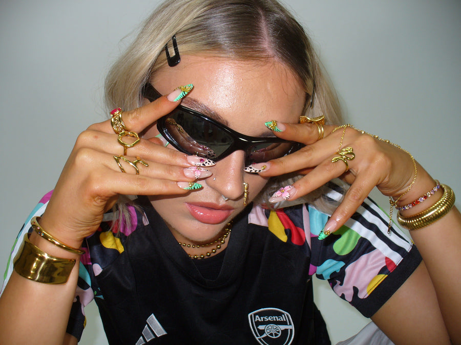 Gold Teardrop Dangling Belly Bar – ILLUSIVE JEWELS